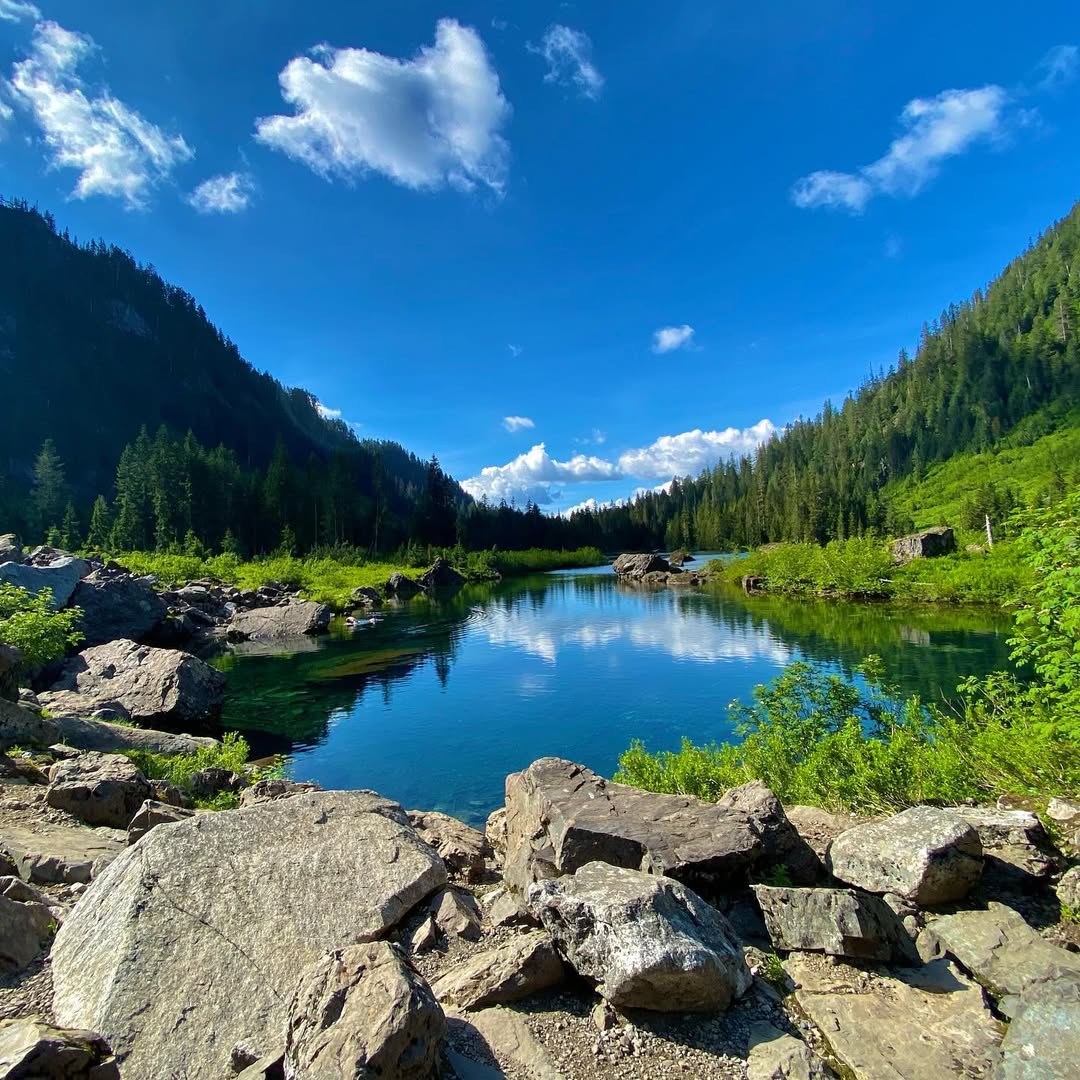 Hiking Heather Lake